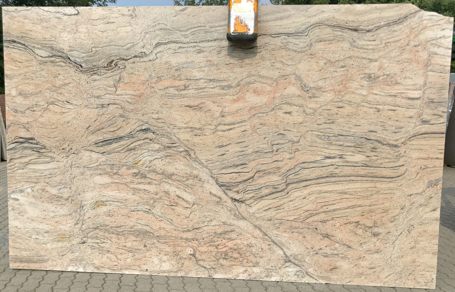 Kalahari Gold – Künzel Natursteine